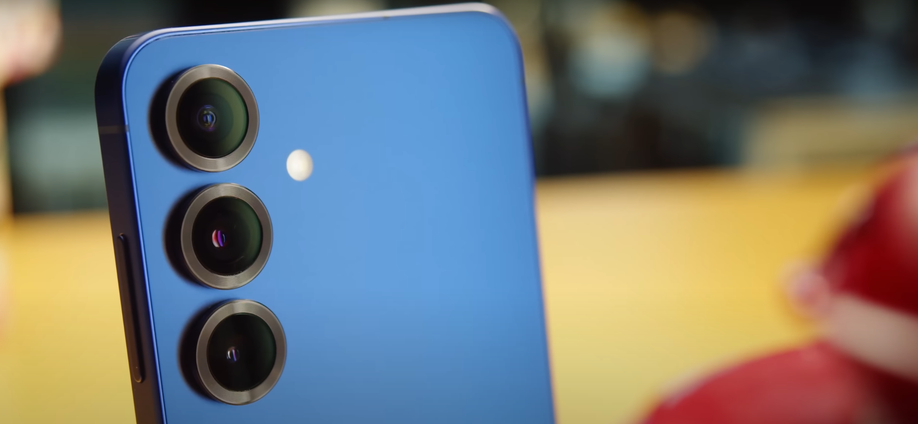 Samsung Galaxy S25 Review: The 2025 Flagship for Everyone - Febble